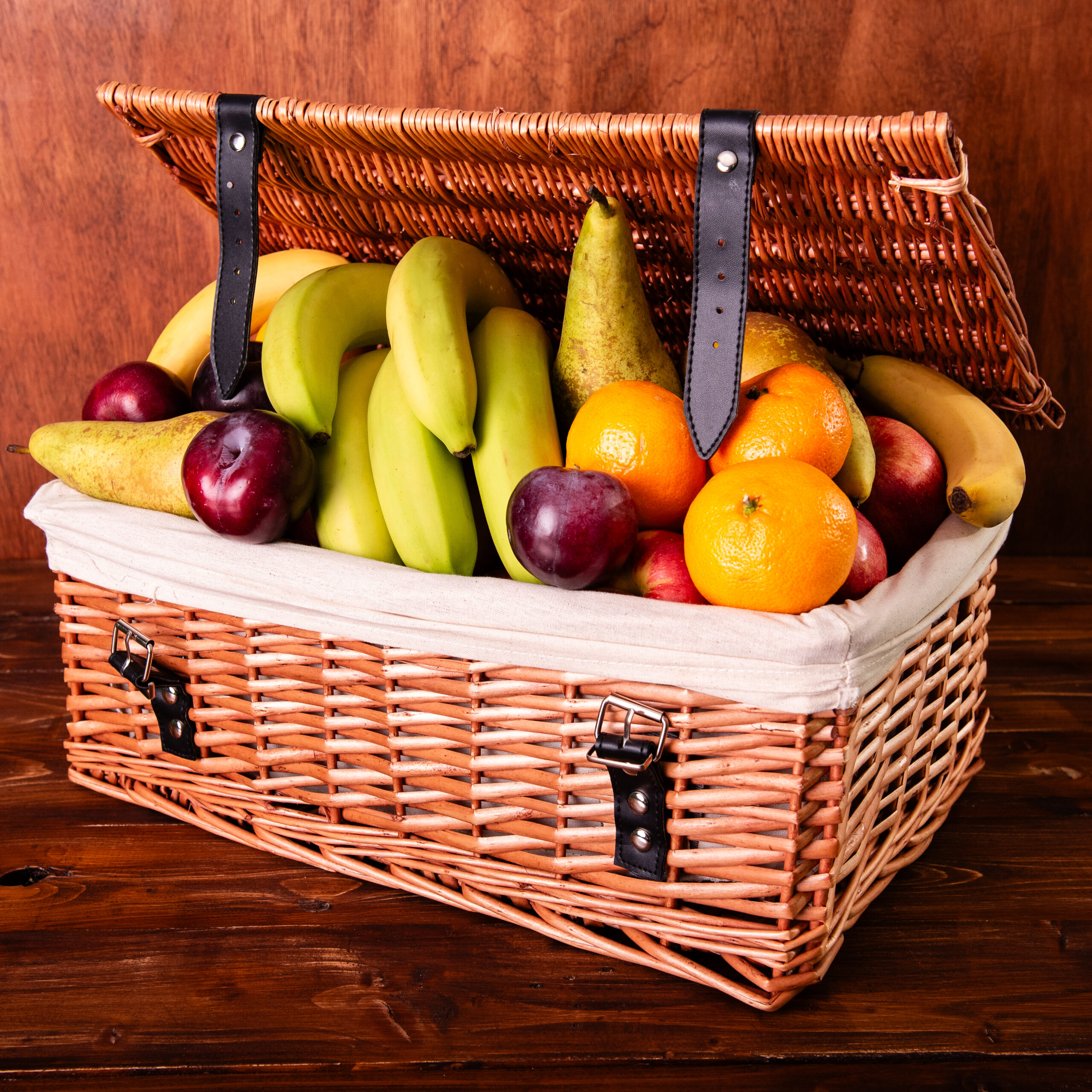 50 Item Fruit Basket - Posh Nosh East Midlands